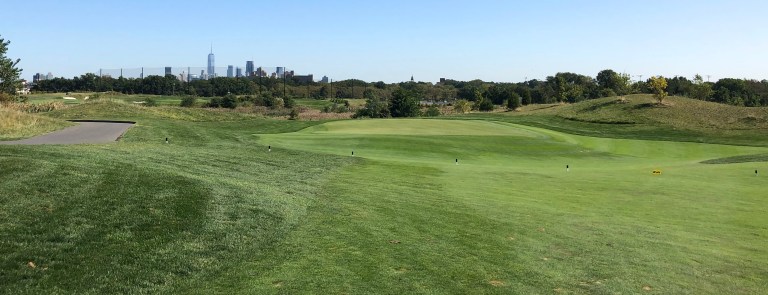 Review: Skyway Golf Course at Lincoln Park West – Worldgolfer's Golf ...