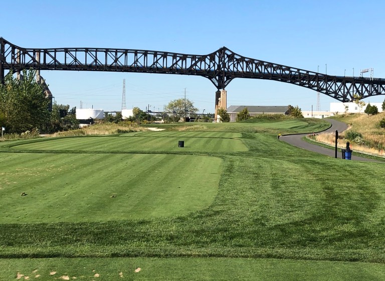 Review: Skyway Golf Course at Lincoln Park West – Worldgolfer's Golf ...
